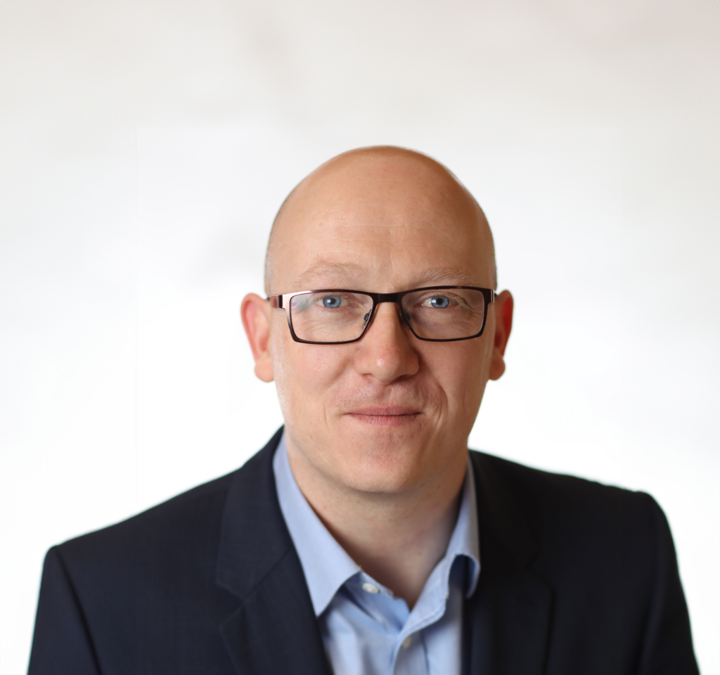 How People-Powered Data & AI can safely drive strategic alignment - STEM How People-Powered Data & AI can safely drive strategic alignment - STEM